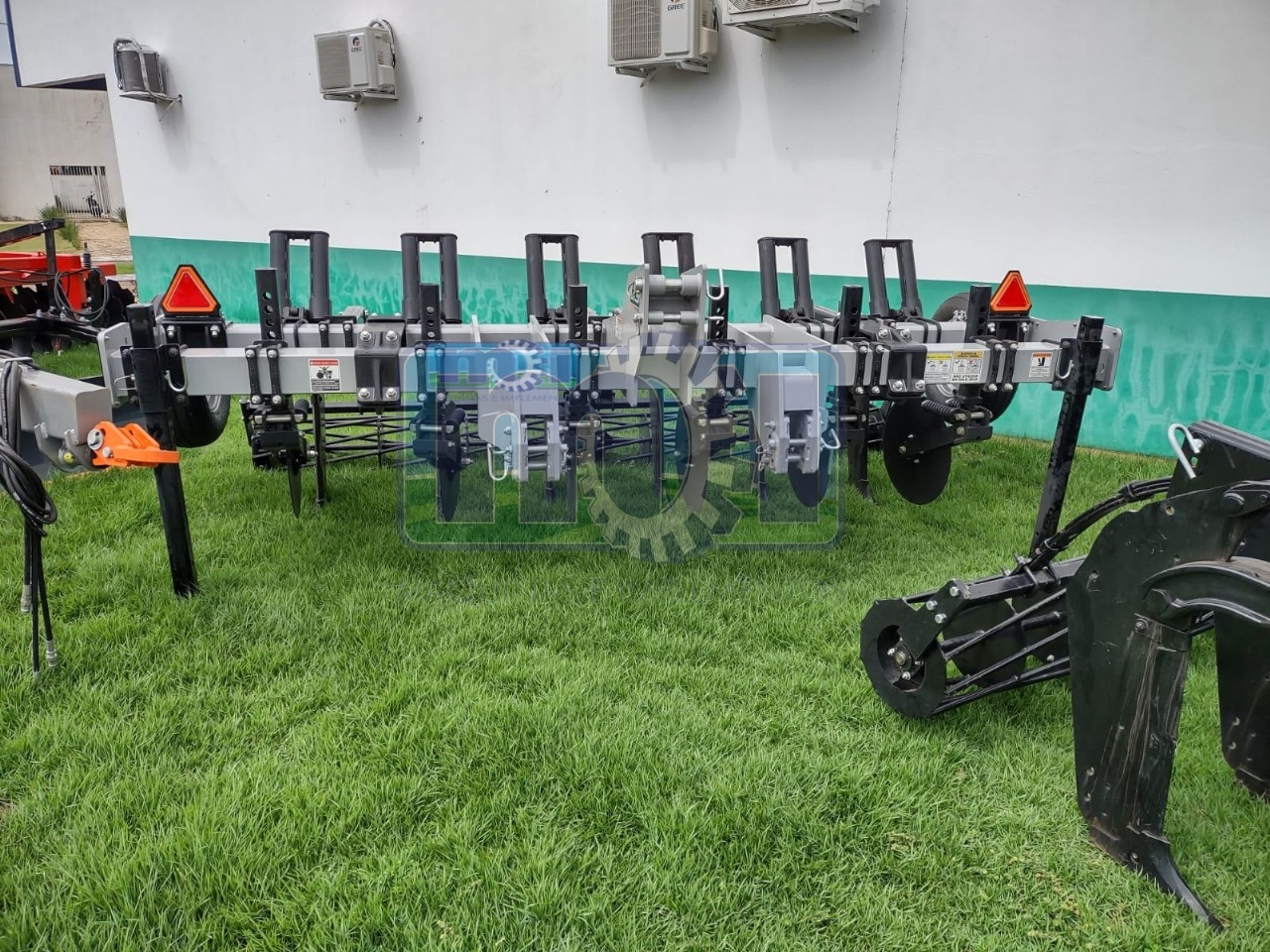Descompactador GTS TERRUS - Moi Máquinas